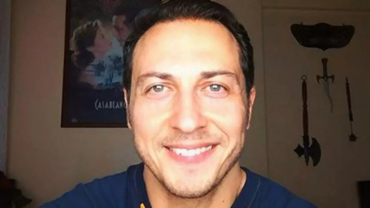 Bir Peri Masalı Fuat'ı Kim Oynuyor? Ali Aksöz Kimdir, Kaç yaşında? Ali ...